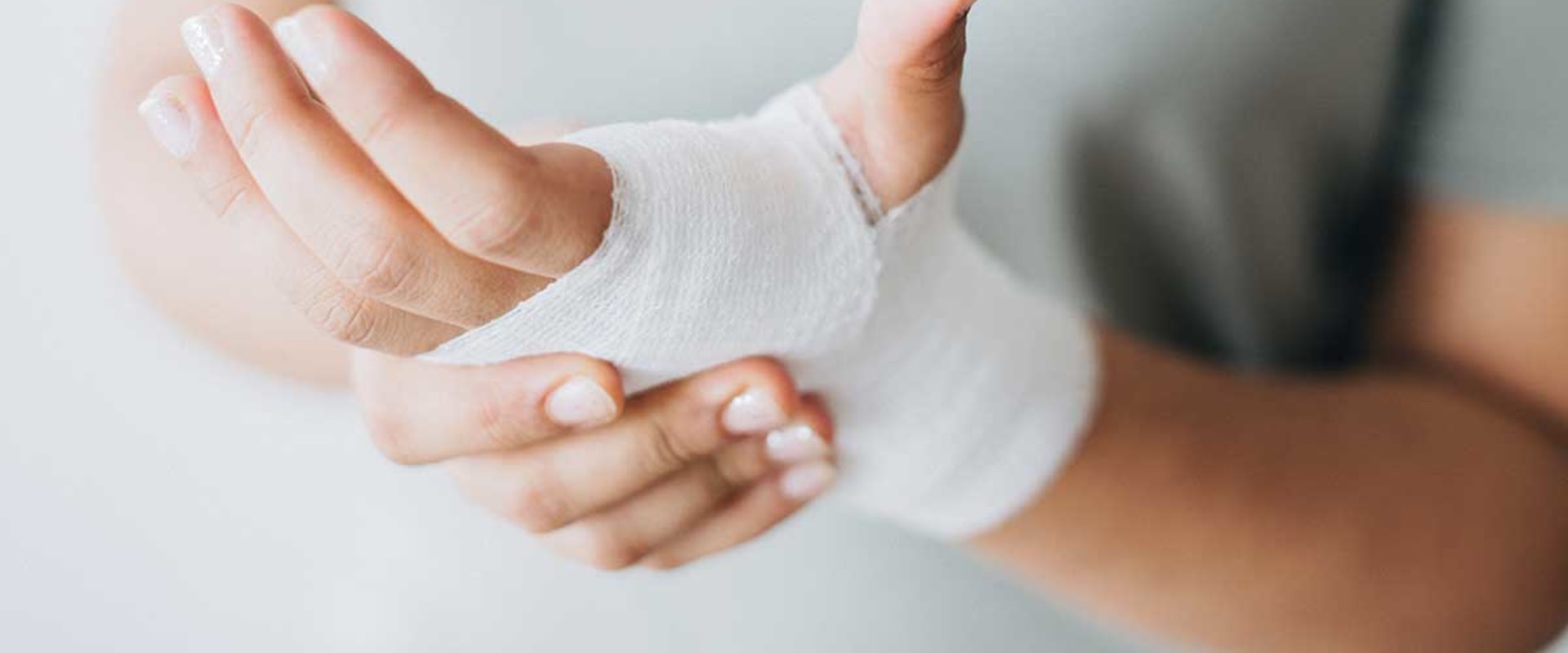 Your Guide to 2nd Degree Burn Blister Healing Stages and Effective ...